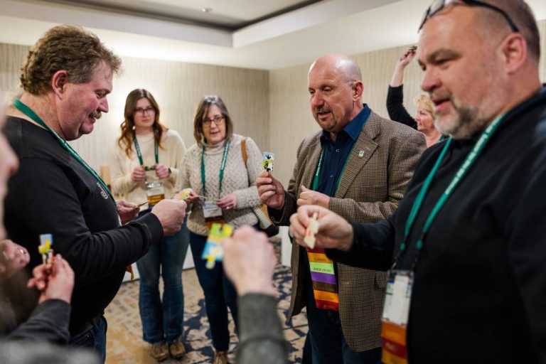 How to Become a Volunteer: A Step-by-Step Guide - Project Share